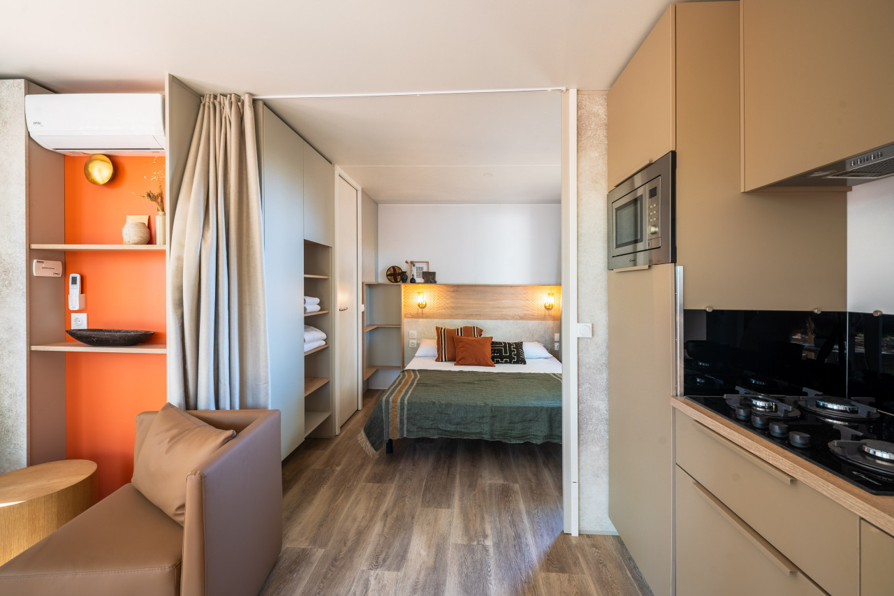 Libra Duo Lodge: Mobilheim mit Veranda in Cavallino | Camping Ca' Savio